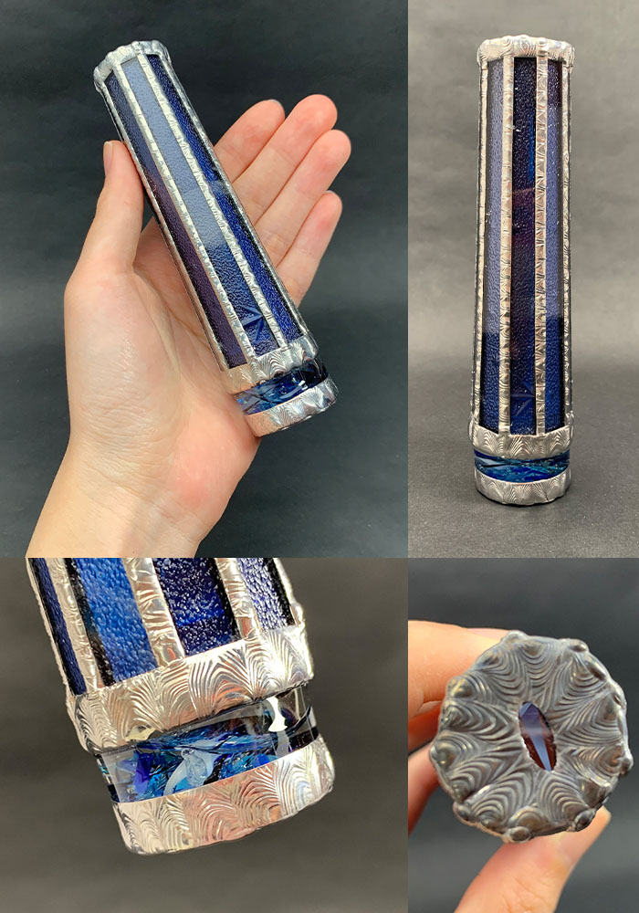 林和子「リフレクション ブルー」ライトブルーバック（HK6021）特殊2ミラー・オイルタイプ 万華鏡専門店 鎌倉ヴィヴァン（公式万華鏡通販サイト）